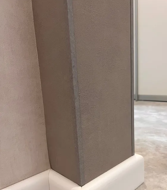 Купить Угол наружный алюминиевый УО 18-27.2700.17 в магазине «Дядюшка Плинтус - Москва»